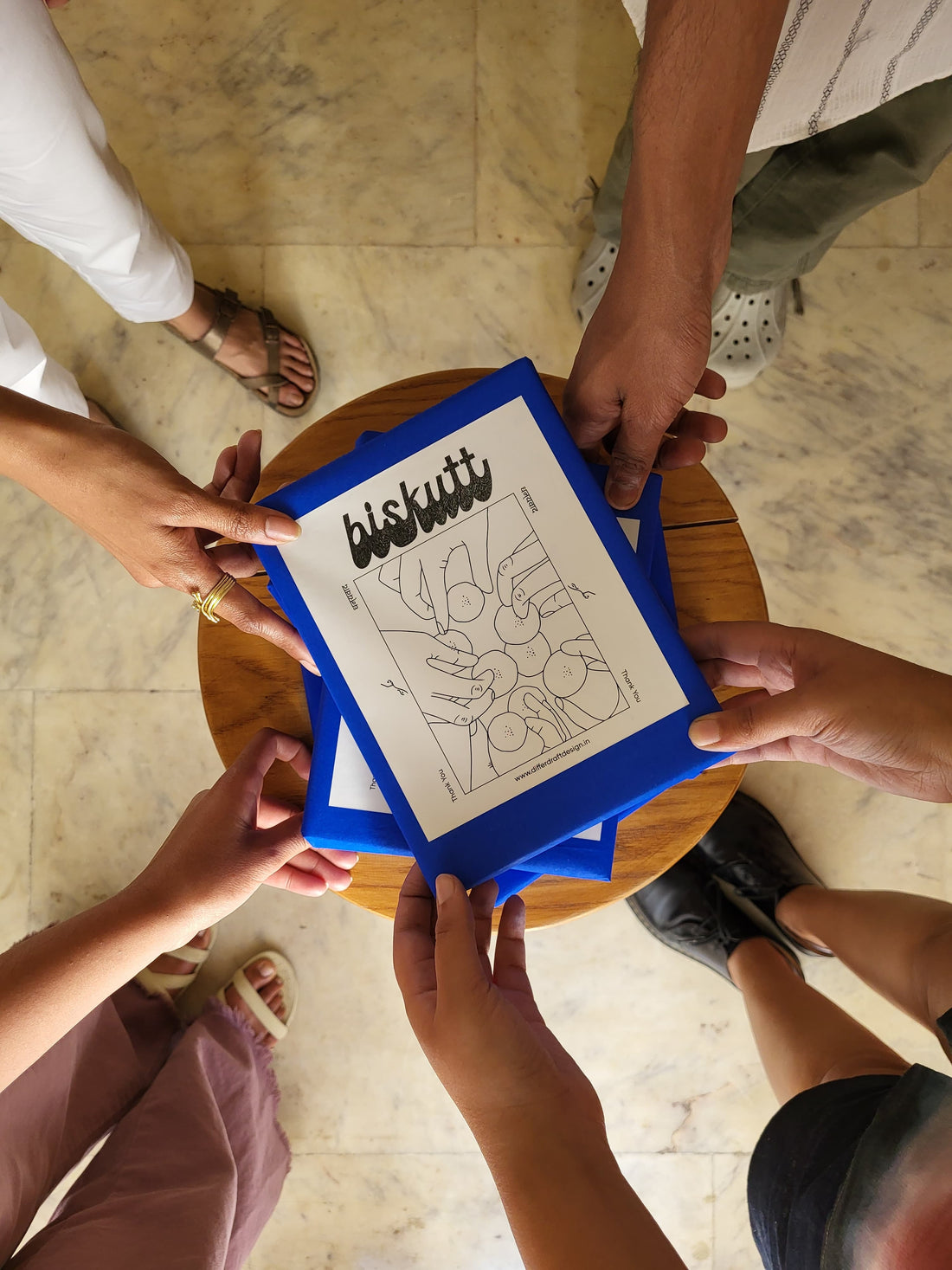 Contact – Biskutt-store